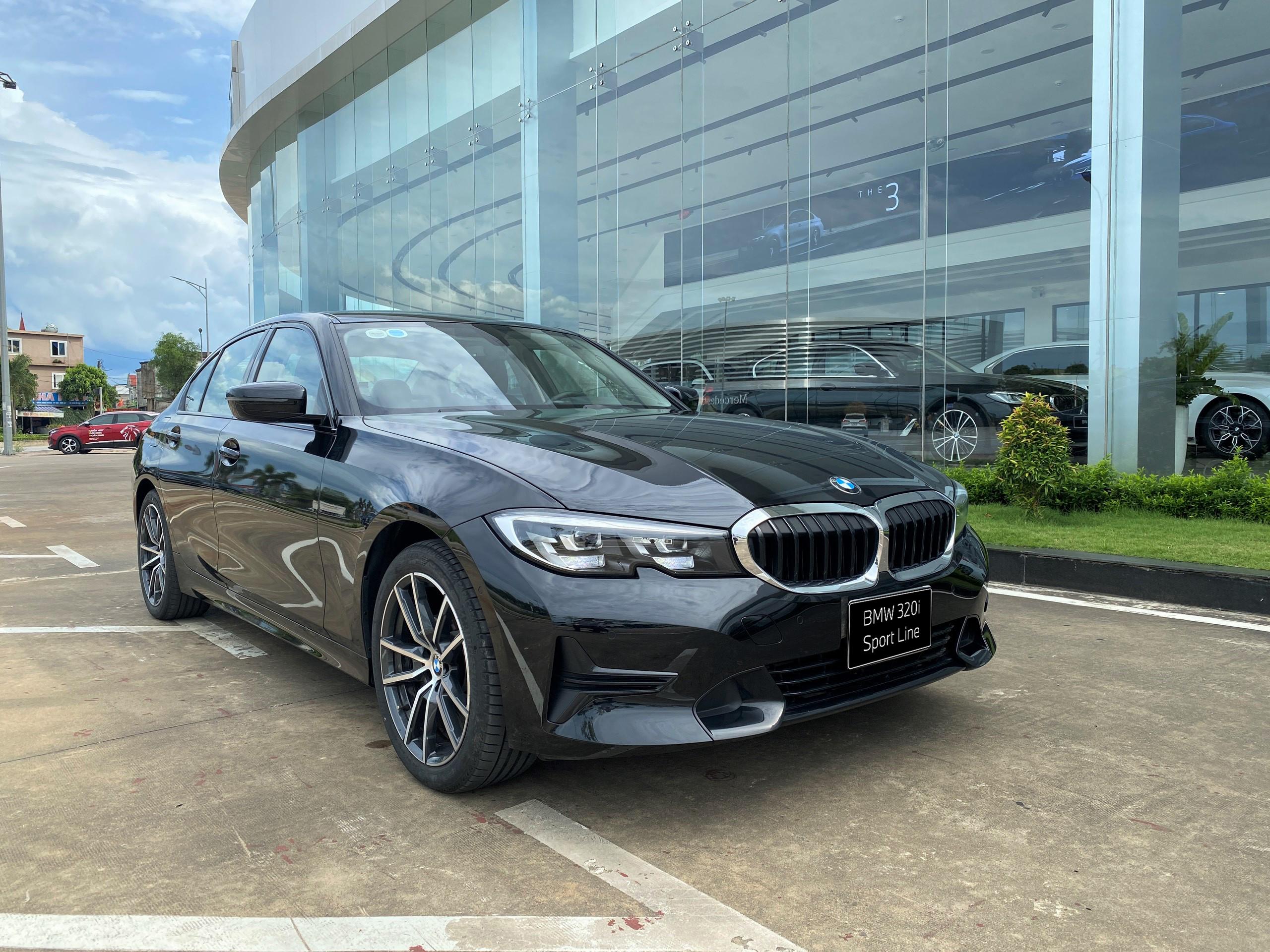 BMW 320i Sport Line 2021 Đen